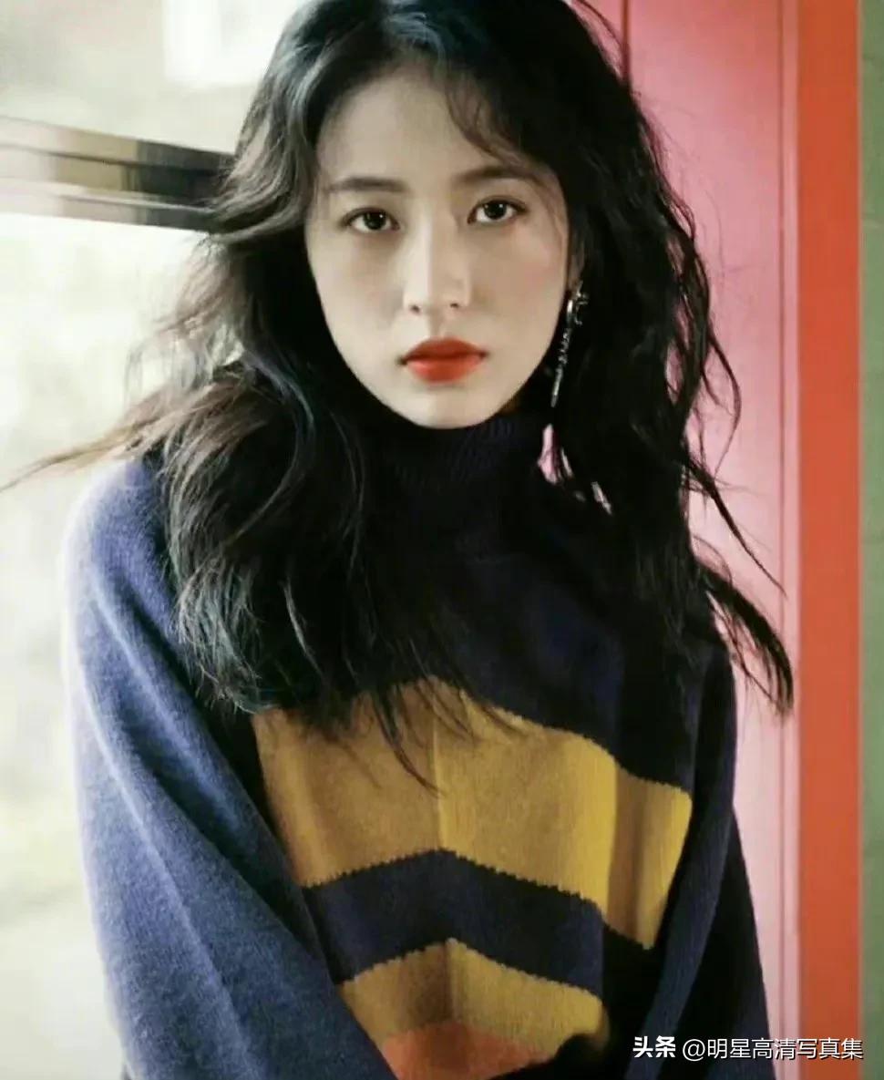 Zhou Yutong is pure and beautiful - iNEWS