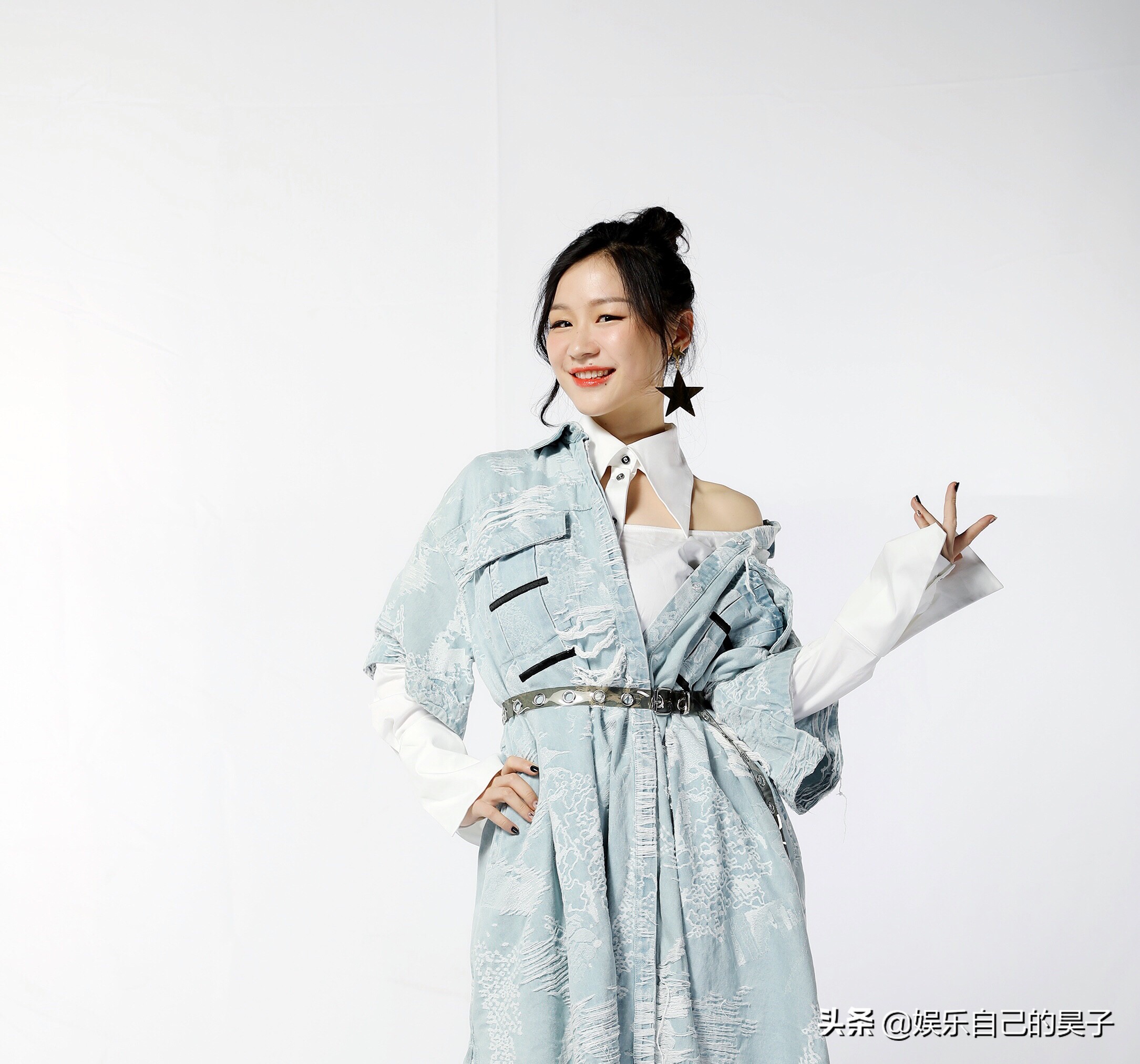 Li Qin and Lin Yun join the variety show "Witty Love 2", will you look ...