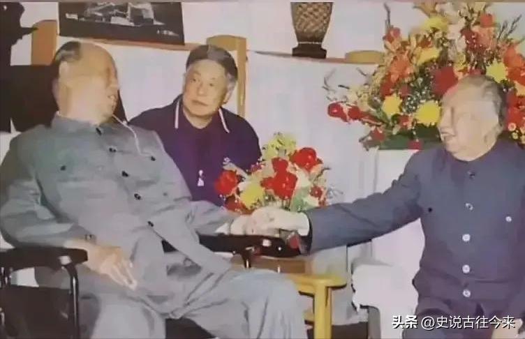 Hua Guofeng, who has lived in seclusion for many years, visits Peng ...