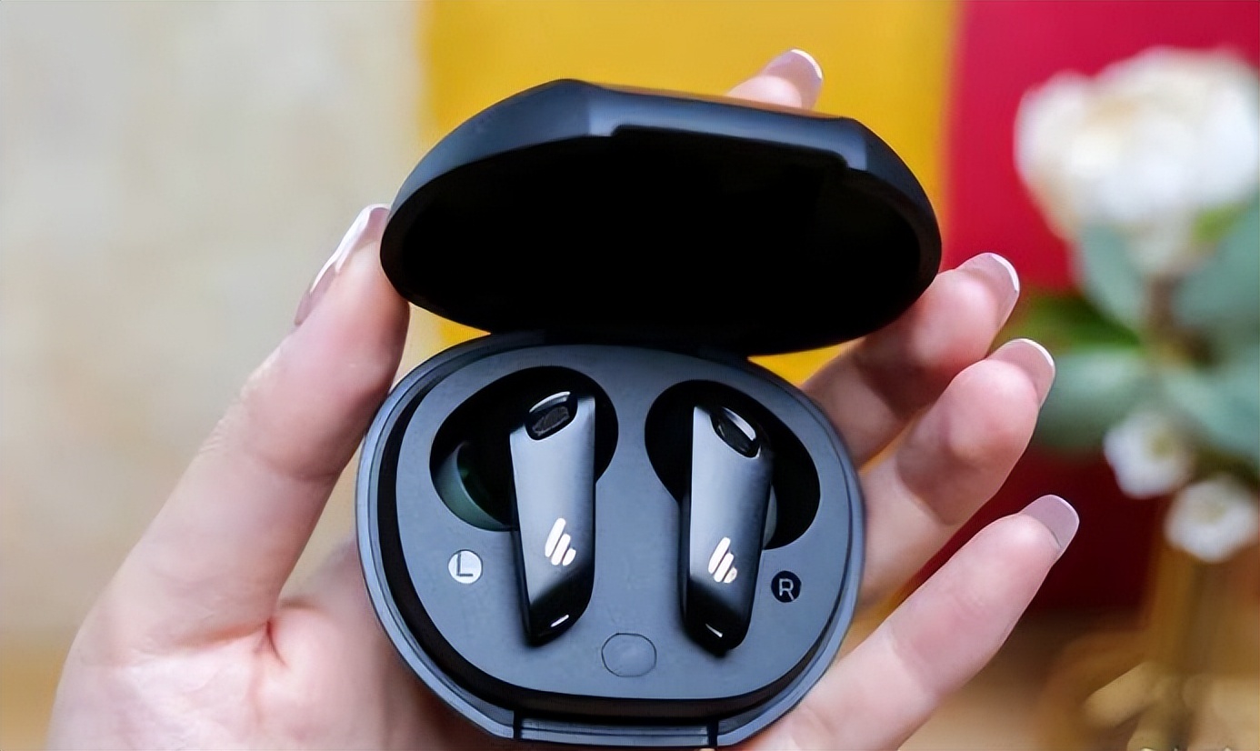 Qualcomm Snapdragon Listening Technology: Make Smart Headphones Smarter ...