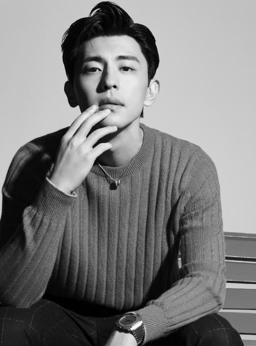 Deng Lun, who has disappeared for nearly a year and a half, tore the ...