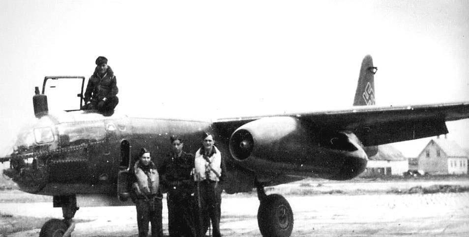 Original pioneer ahead of its time: Nazi AR234, the world's first jet bomber - iNEWS