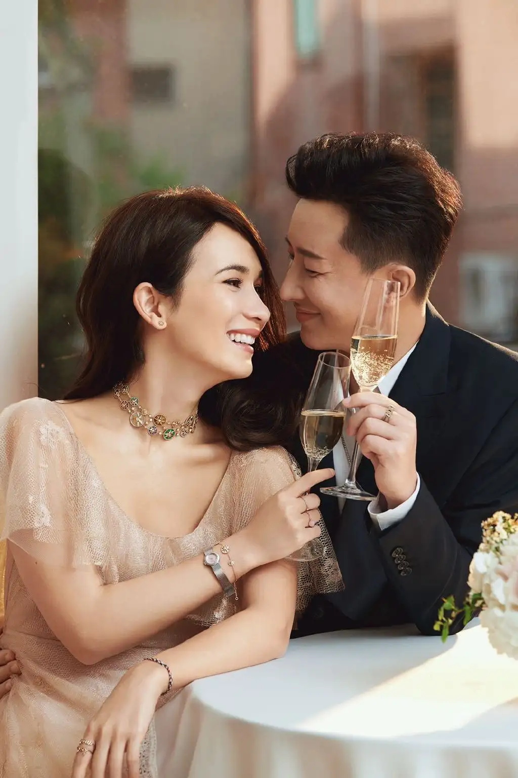 The birth of her daughter, Lu Jingshan and Han Geng posted photos of ...