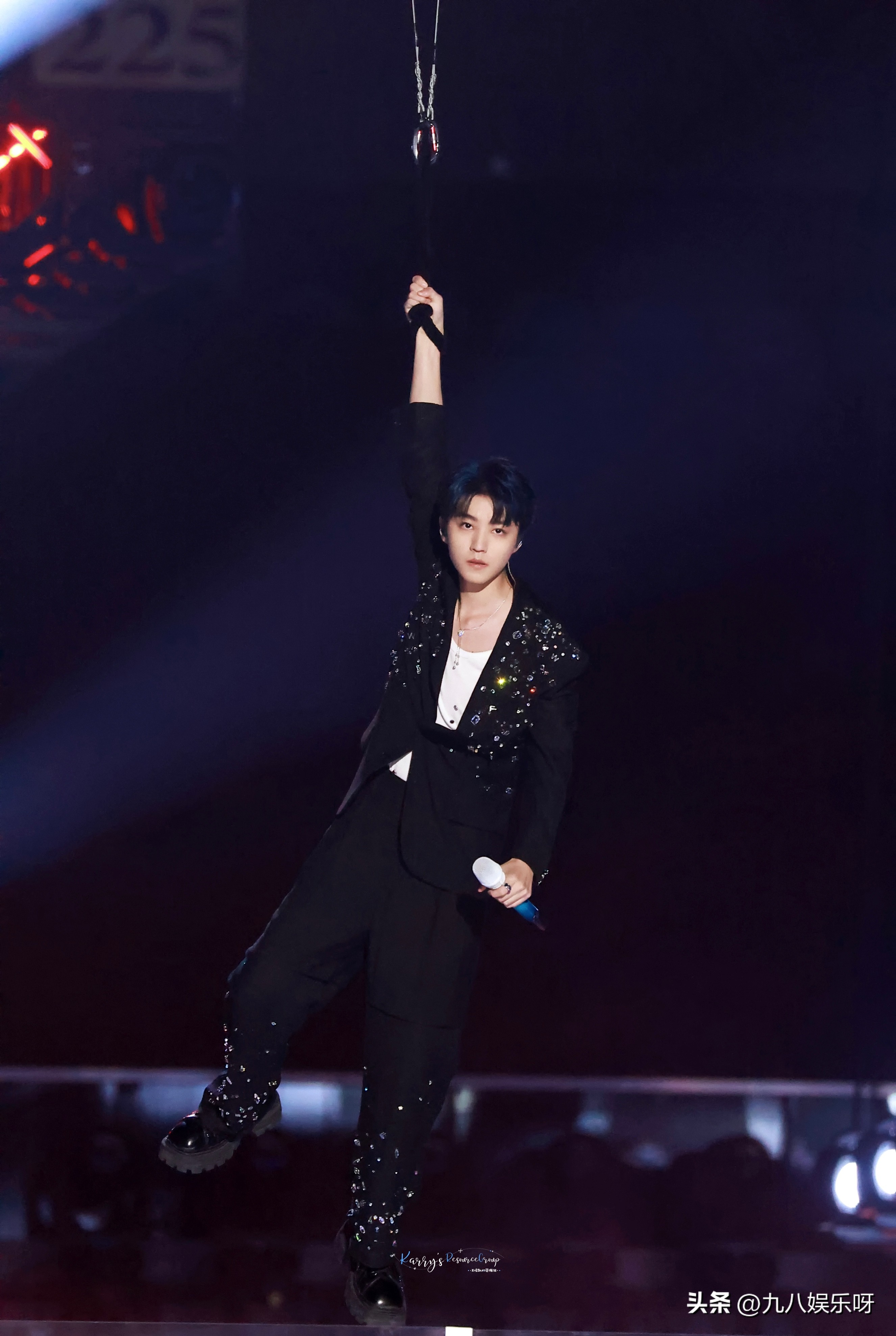 Times Fengjun, two generations of men's groups, divided into two New ...