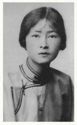 Jin Yuelin: He lived with Lin Huiyin and his wife for a long time ...