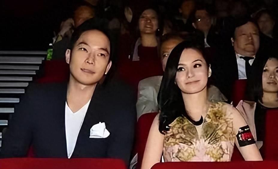 Gillian's show of affection aroused heated discussion, many ...