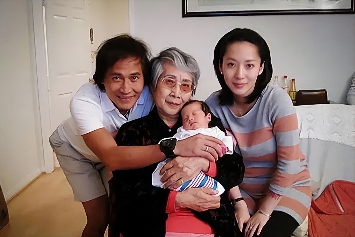 Sun Liya: married singer Qi Qin, who was 24 years older than her, and had two children in a row ...