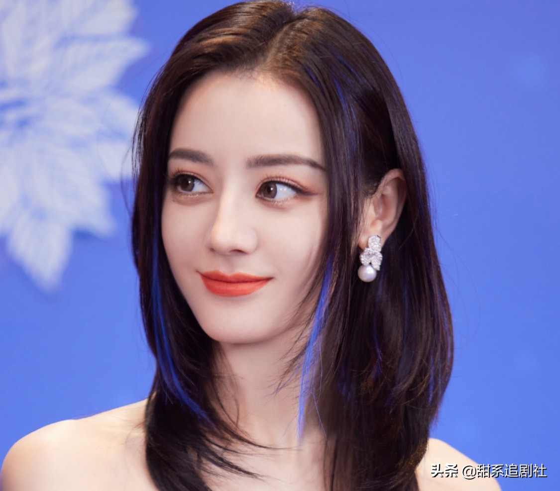 Joined again in less than 4 months!Dilireba is a former female star ...