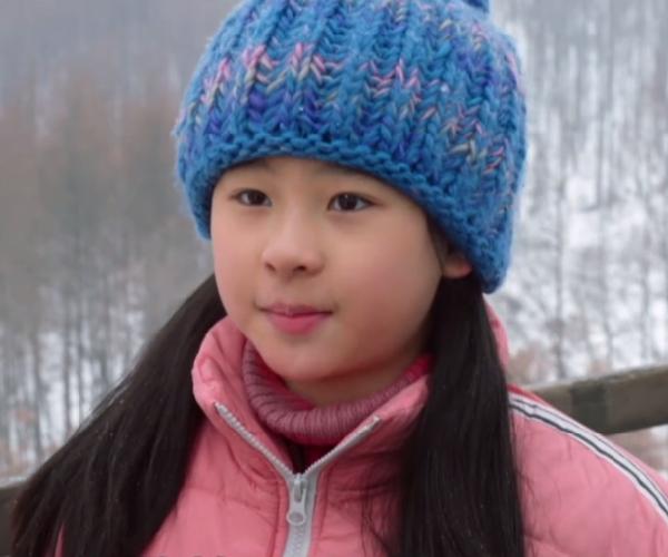 Remember Liu Weixi in "Glory of Our Fathers". Although she is only 11 ...