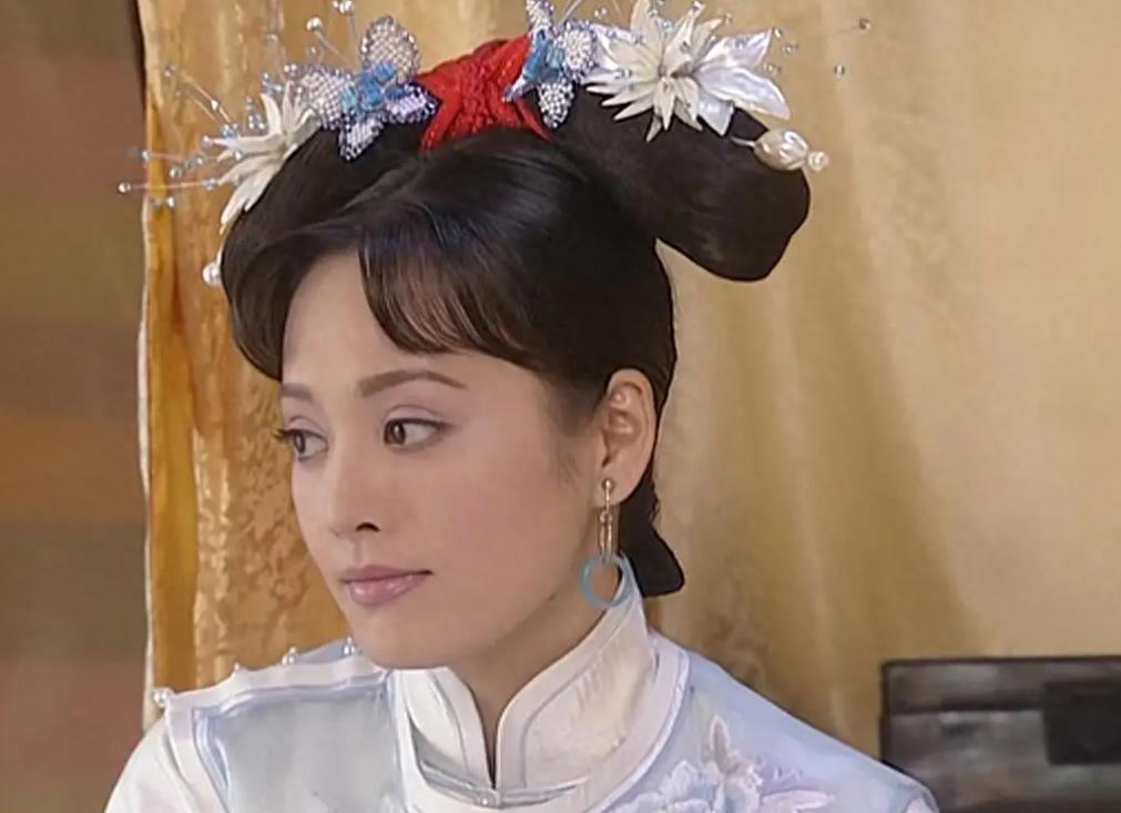 In 1625, Xiaozhuang paid tribute to her husband Huang Taiji. As soon as ...