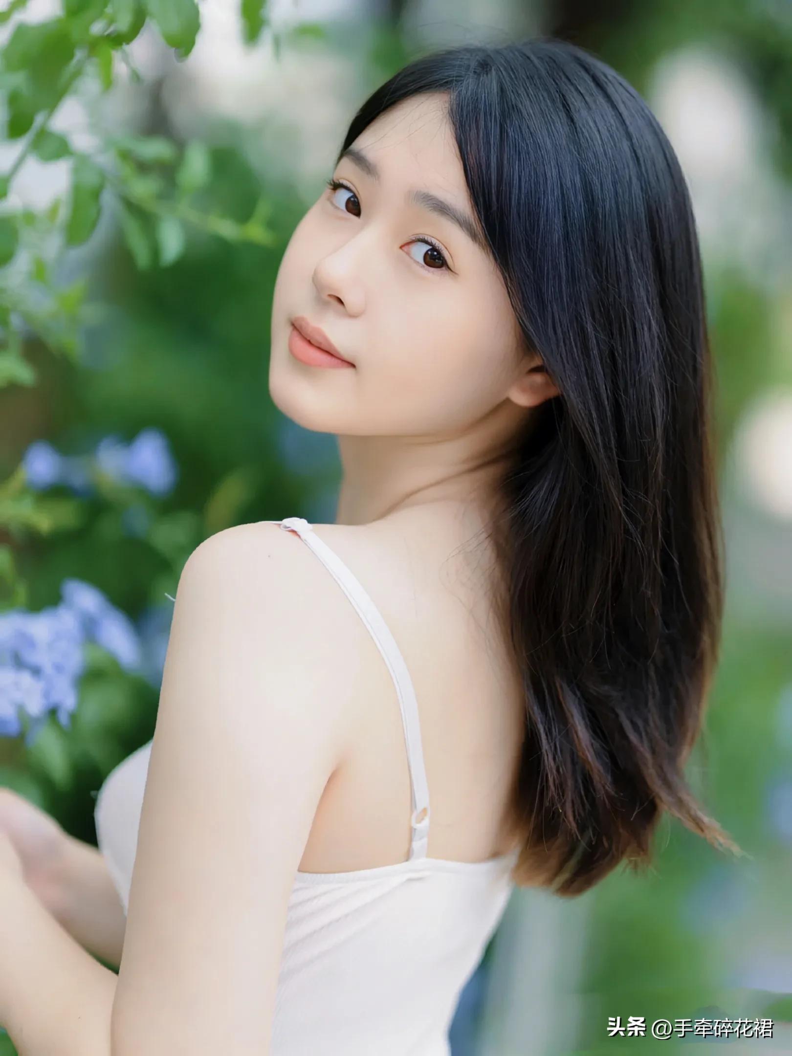 Qing Ping Le. The treetops are calm - iNEWS