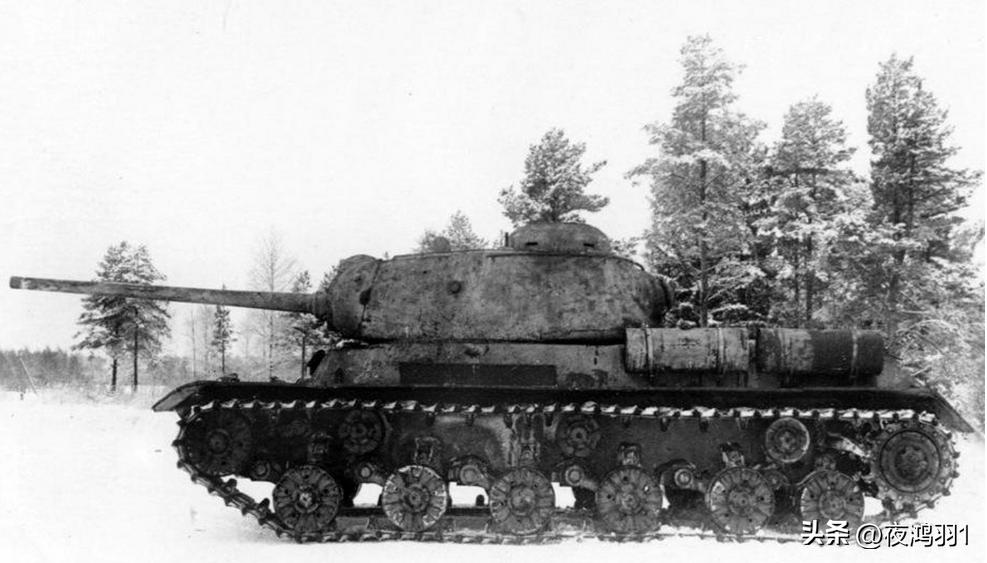 Armored torrent - Soviet tank development (7): In the name of the ...