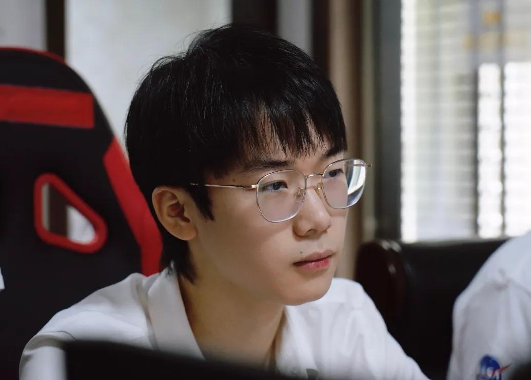 Menglei broke the news that AG players were in conflict and gave a ...