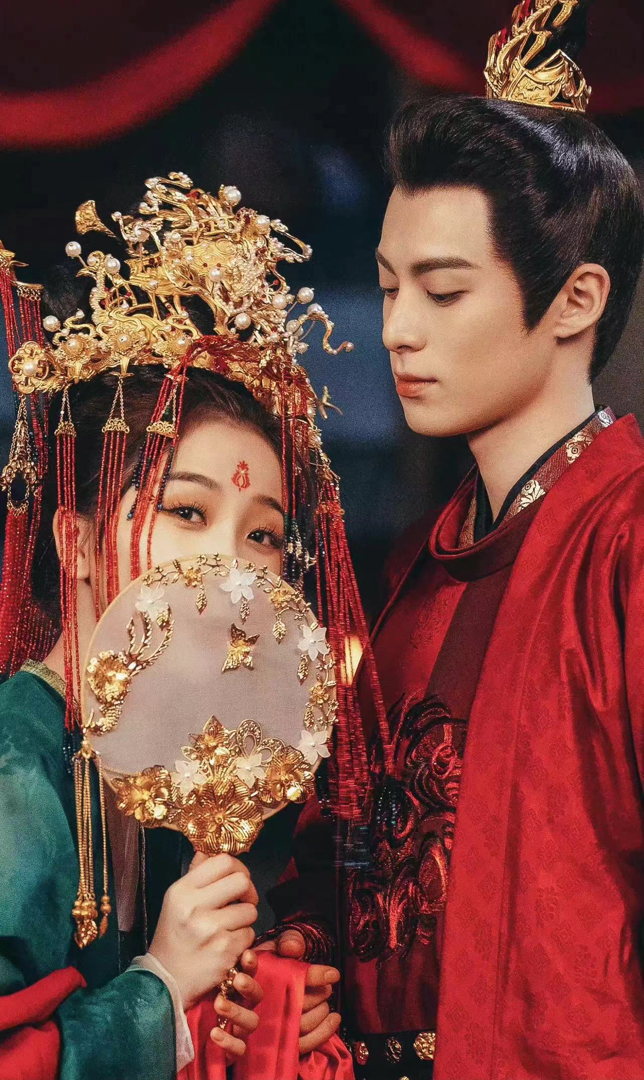 It's obviously the same person, and after the performance of "One Life ...