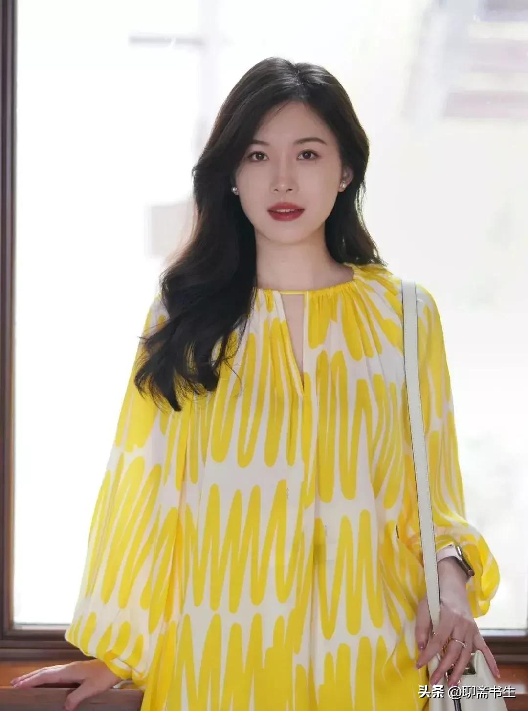 Flowers on Moshang·Yan Zuo Some Thoughts - iNEWS