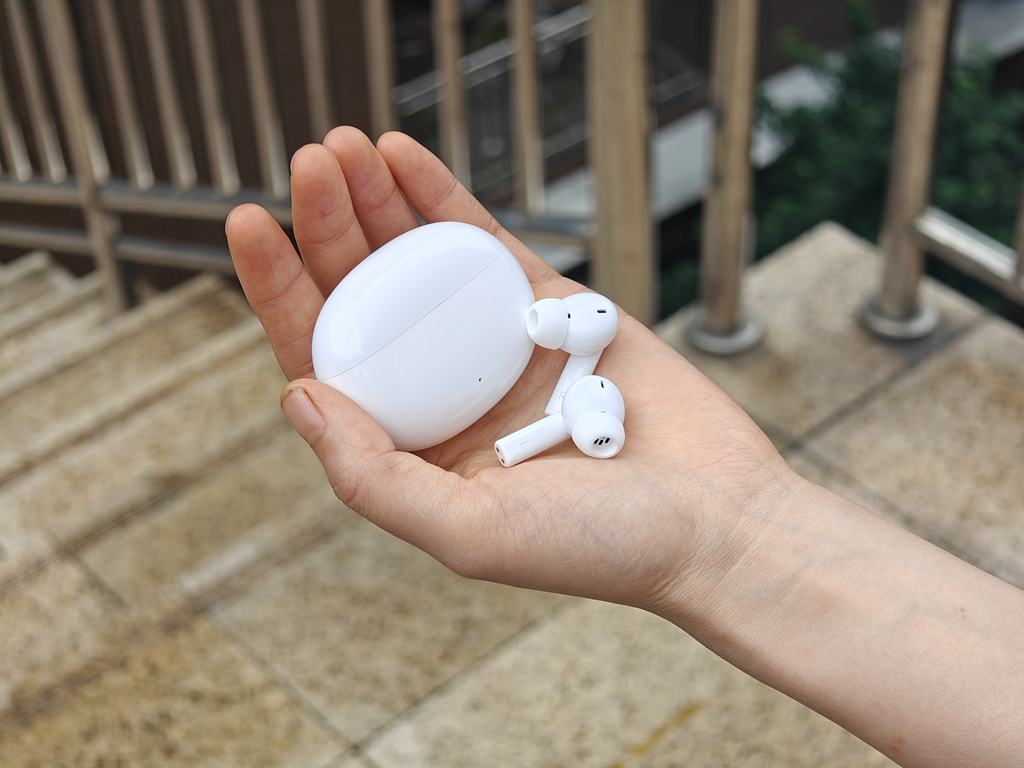 Honor Earbuds X5 and Honor LCHSE X5s True Wireless Earbuds, Differences ...