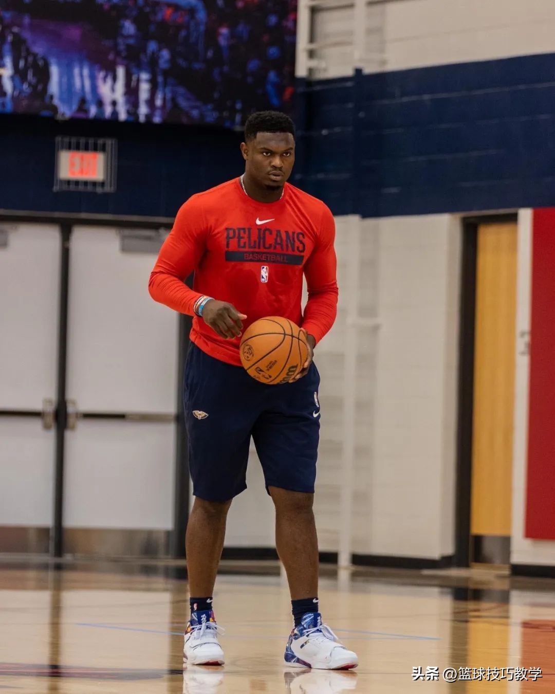Comeback debut!The layup directly hit the two of them!Zion is coming ...