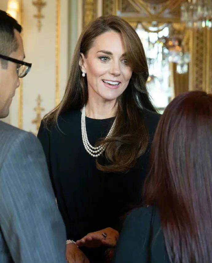 The queen insists that jewelry should not be rumored!Meghan can only ...