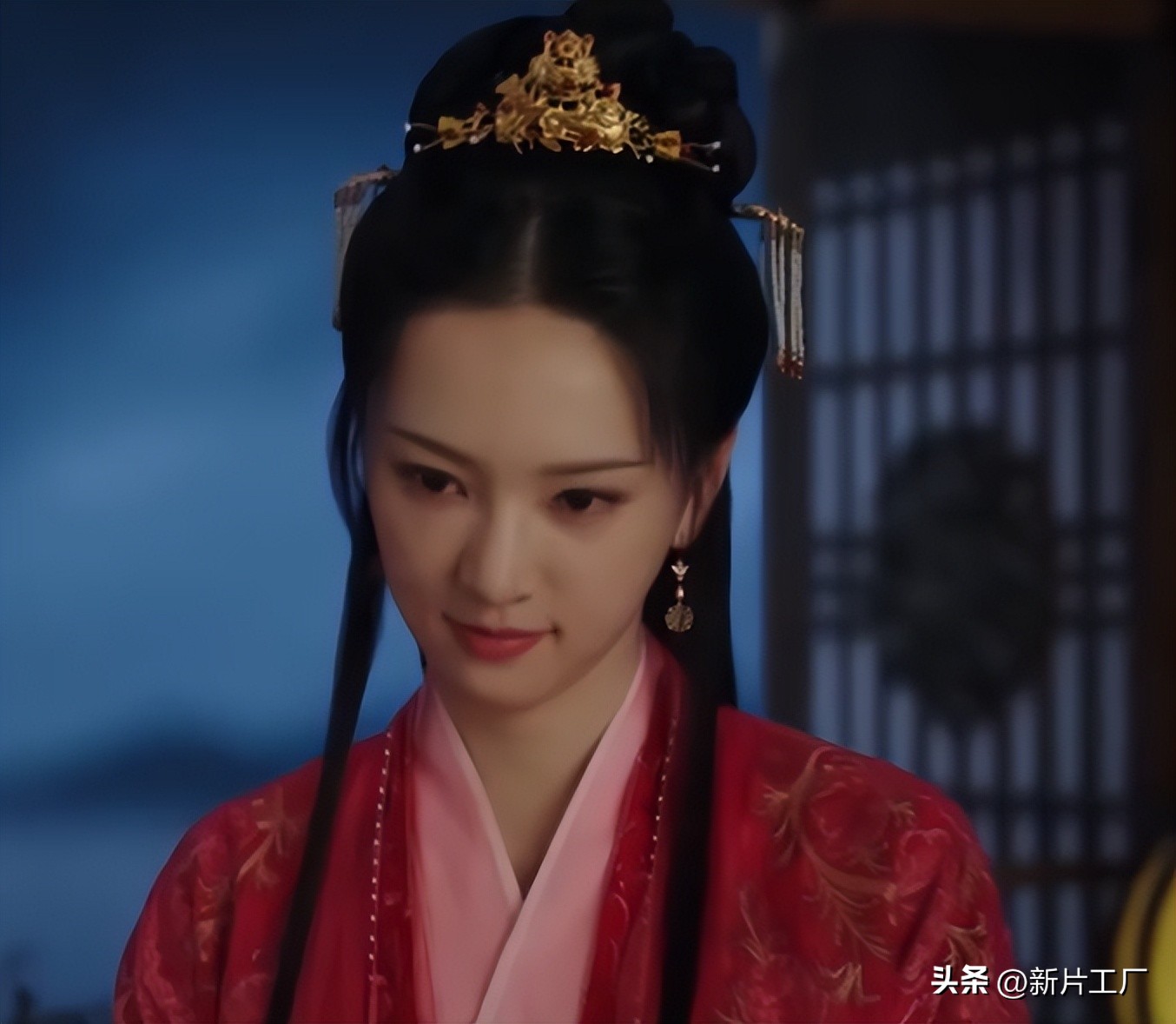 The mouth is constantly crooked, the face is shrewd, and the quality of ...