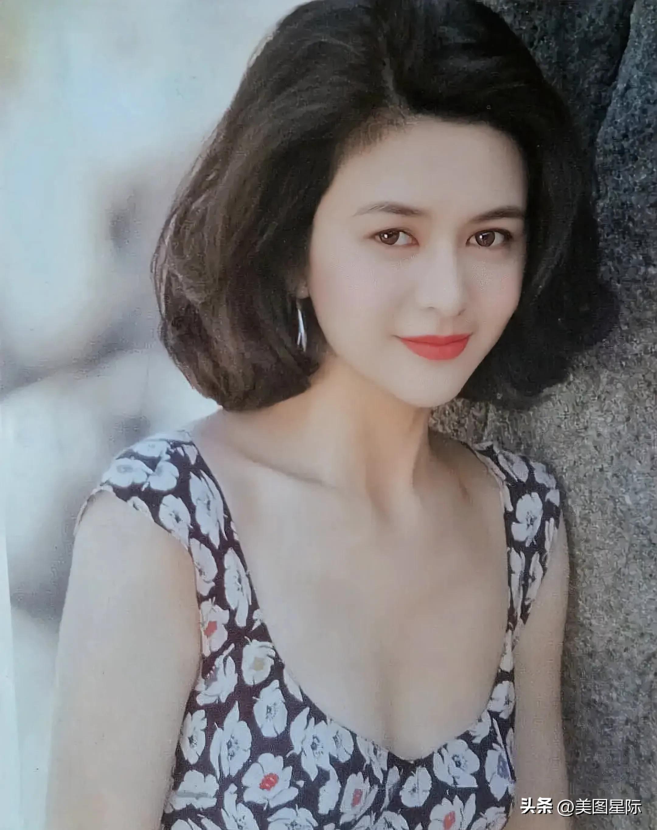 The Protagonist Of This Issue—rosamund Kwan The 123rd Issue Of The Celebrity Stunning Beauty