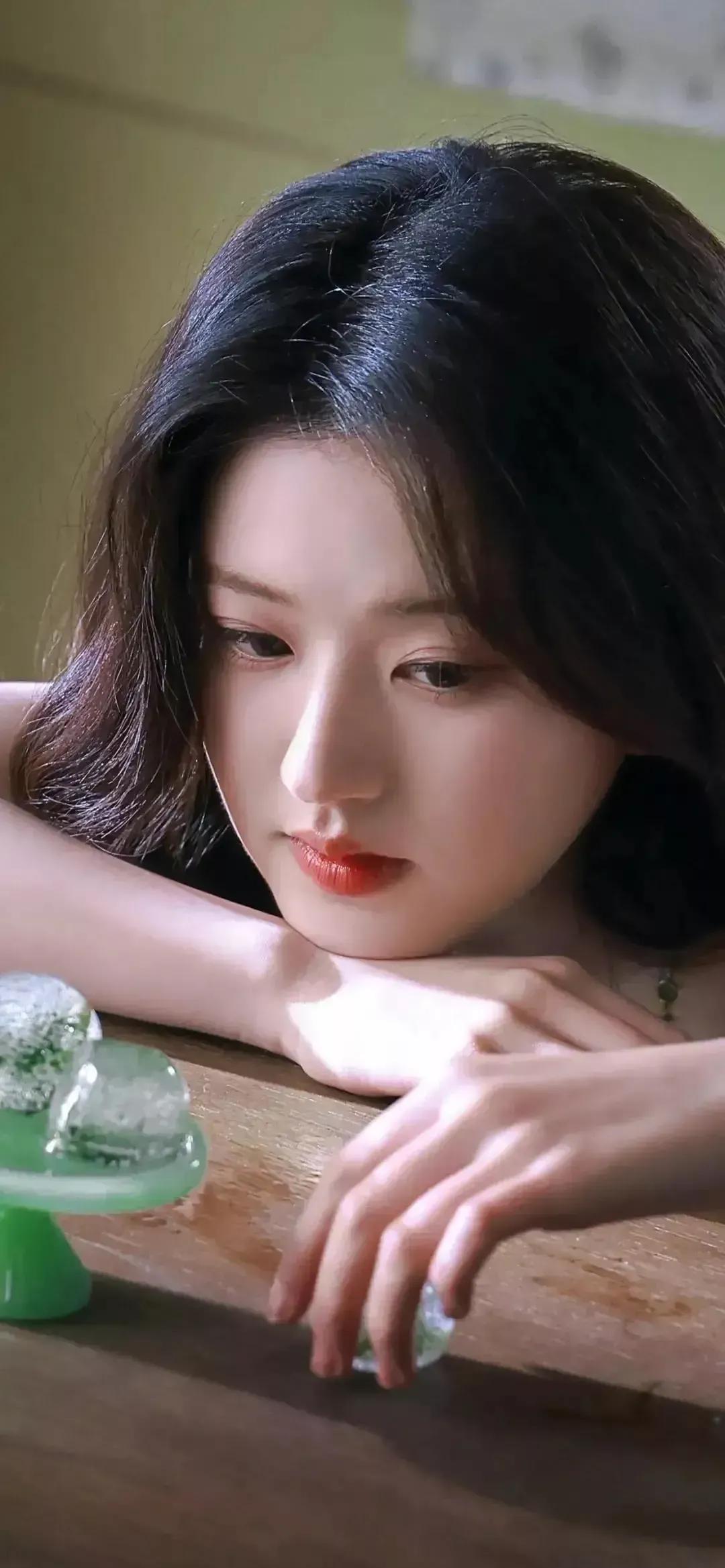 Zhao Silu, every picture is so pure, good girl - iNEWS