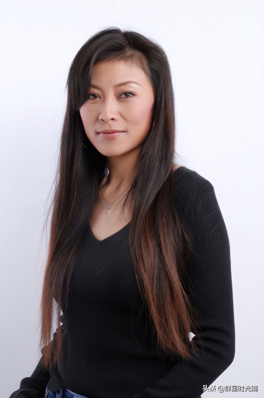 Actress Yue Hong: Divorced at the age of 28, becoming a single mother ...