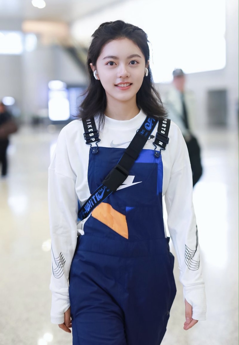 Zhao Jinmai: A Rising Star in Blooming Youth - iNEWS