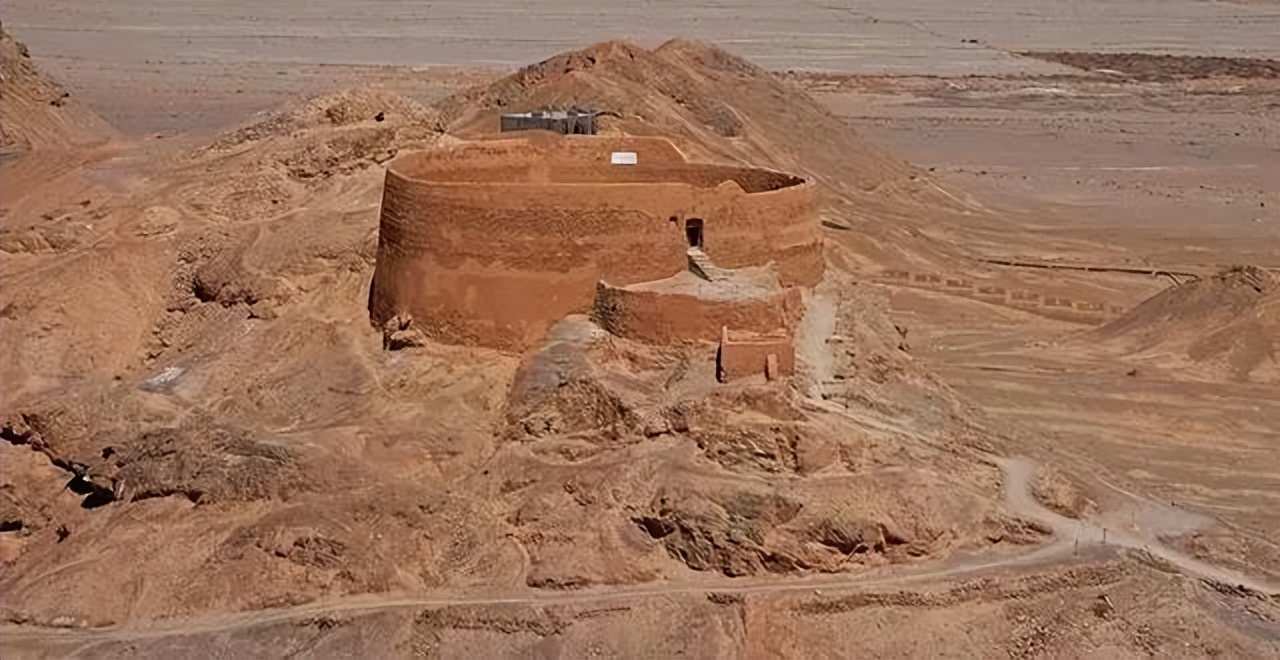 Religious Architecture in the Achaemenid Empire: Faith and Social ...