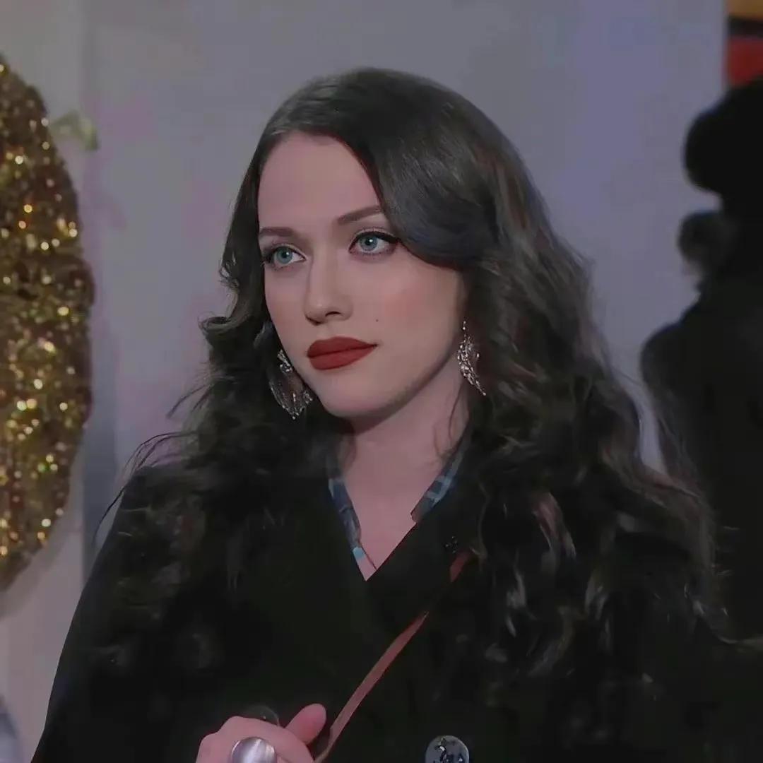 With "Broken Sisters", the poisonous and sober Max became popular, but ...