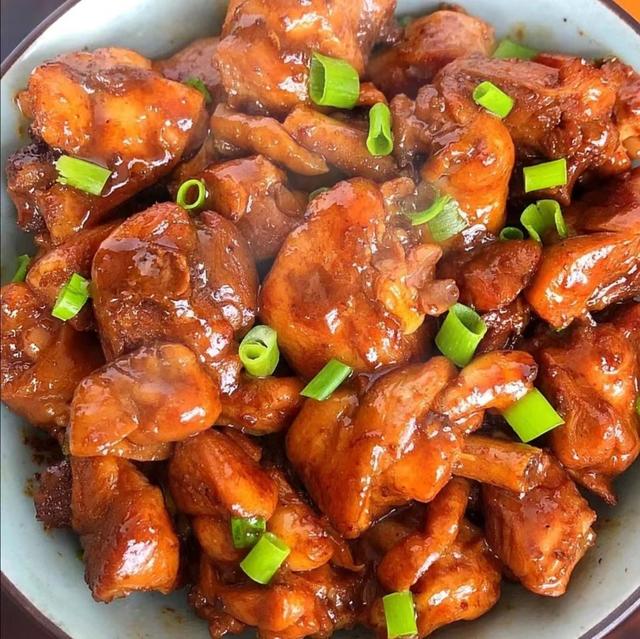 Mid-Autumn Festival on August 15, arrange six-course family banquet ...