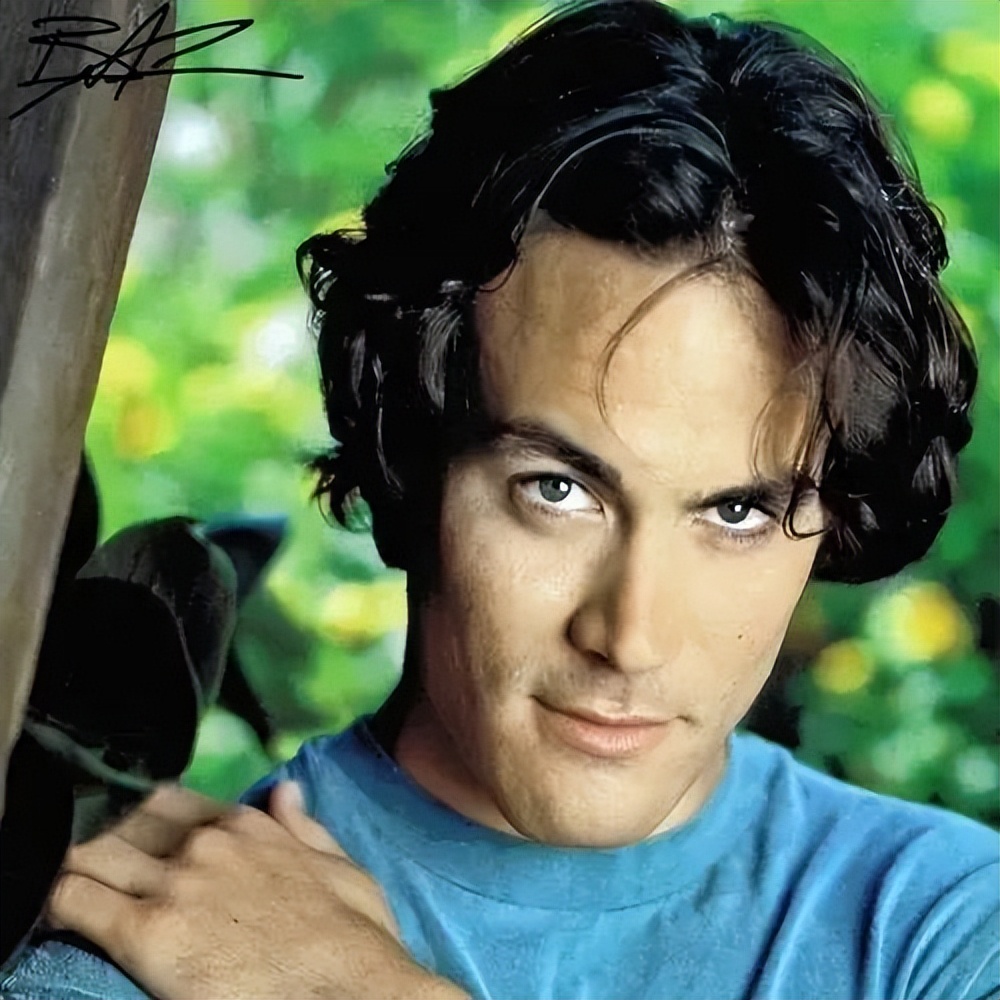 Bruce Lee's son, Li Guohao, died strangely at the age of 28 on the set ...