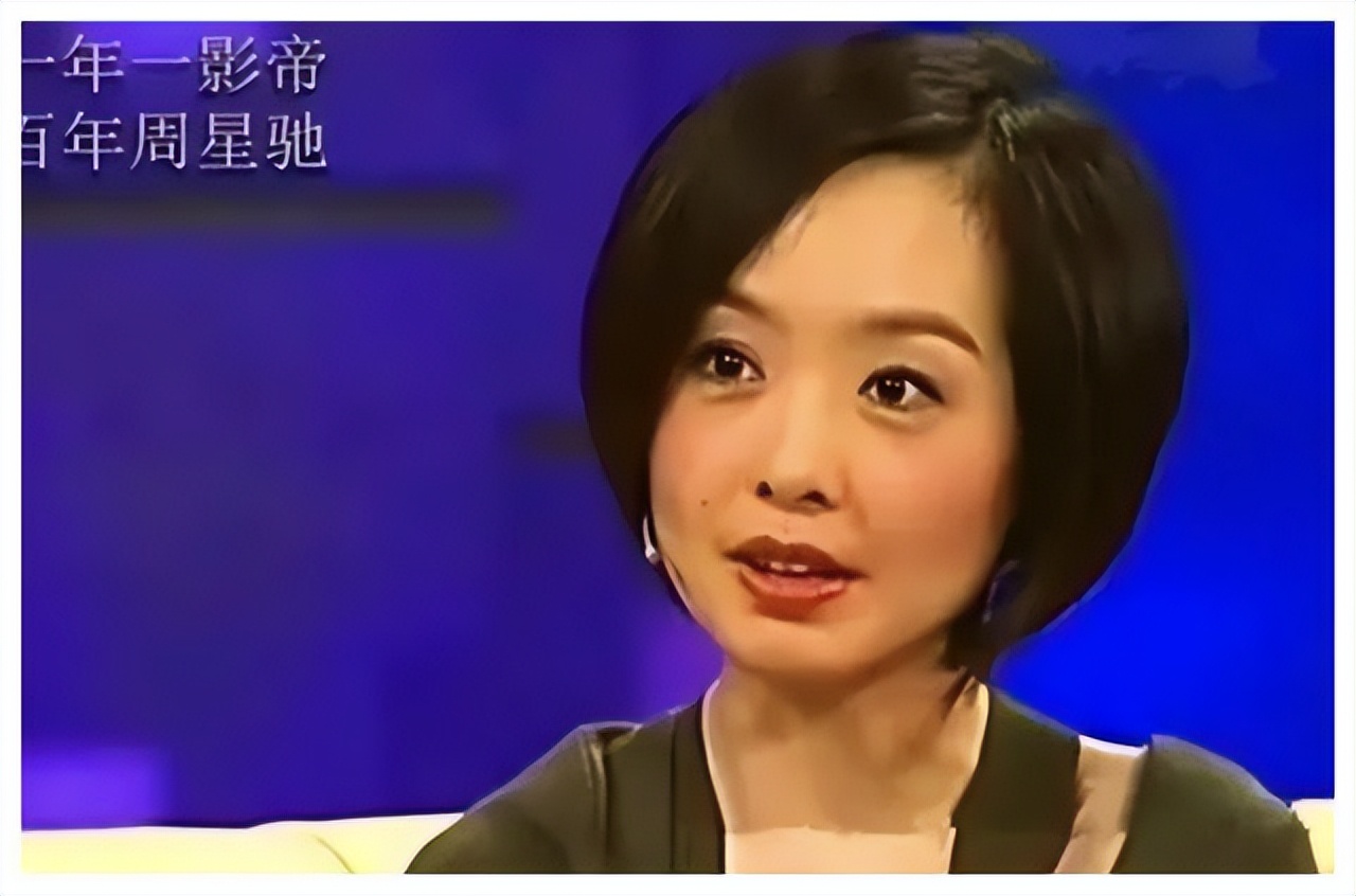 Lu Yu's current "lonelyness" is in contrast to her previous "brilliance ...