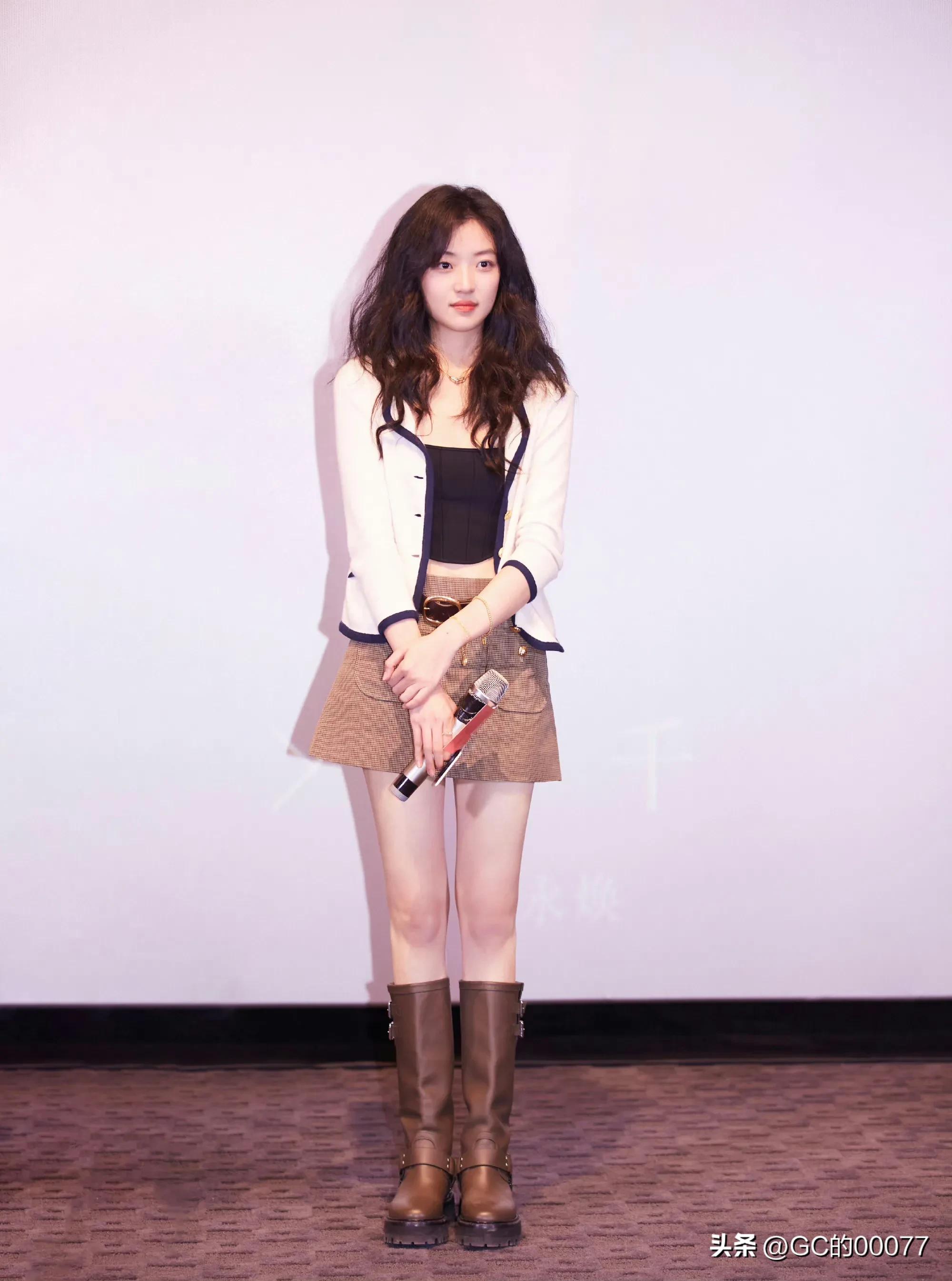 Star picture Sun Qian - iNEWS