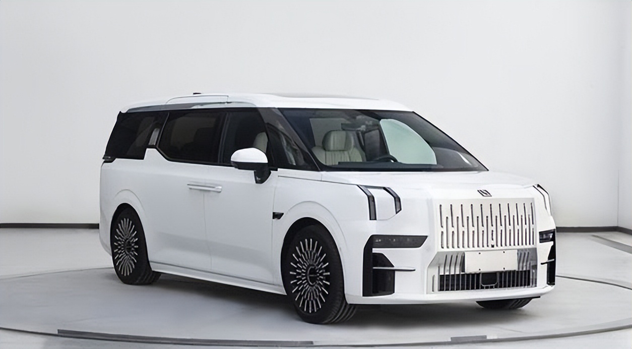 Geely's large MPV appeared, with a wheelbase of over 3 meters + modular ...