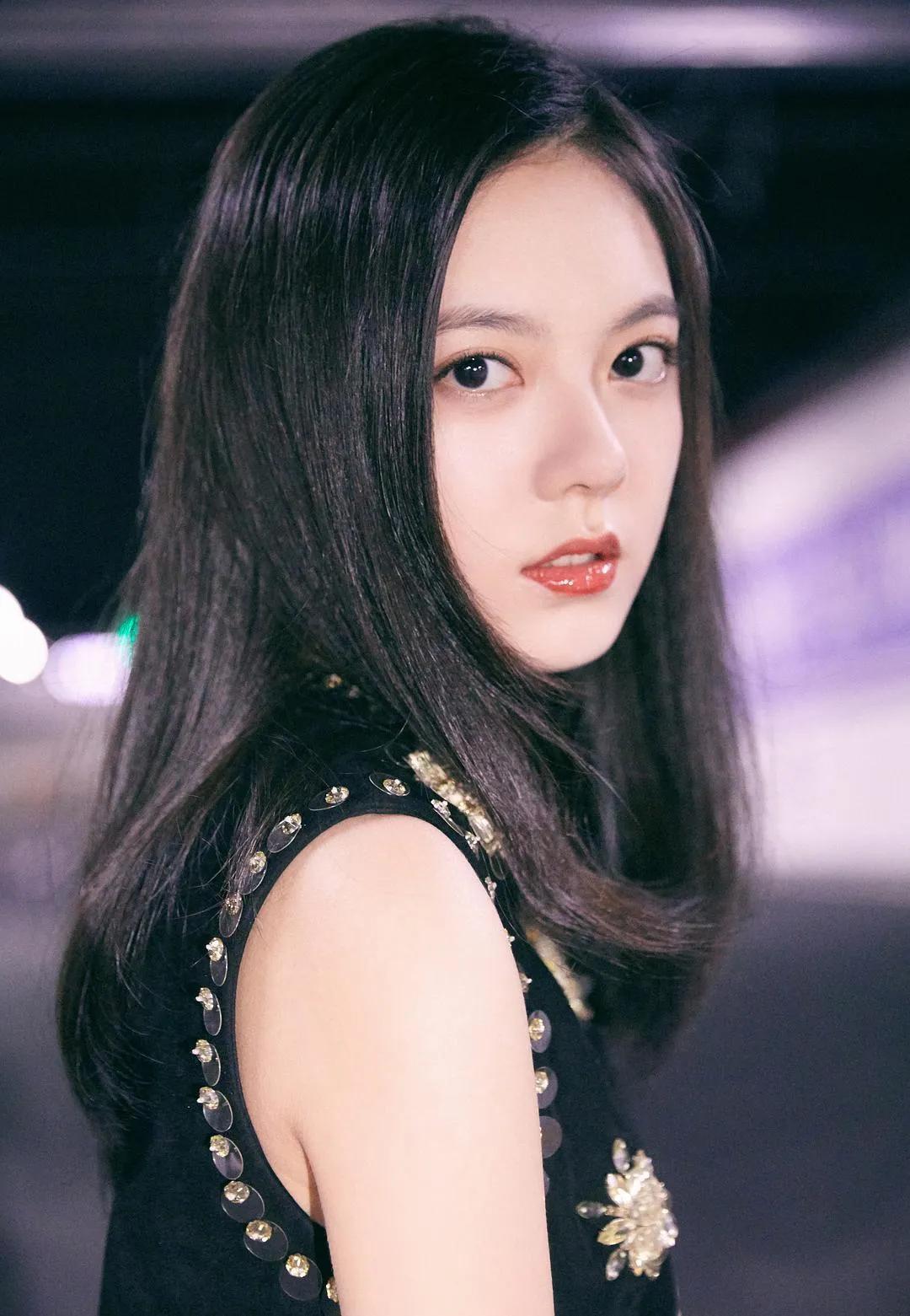 "The Wandering Earth" sequel "Time Migration" starring Wu Jing and Zhao ...