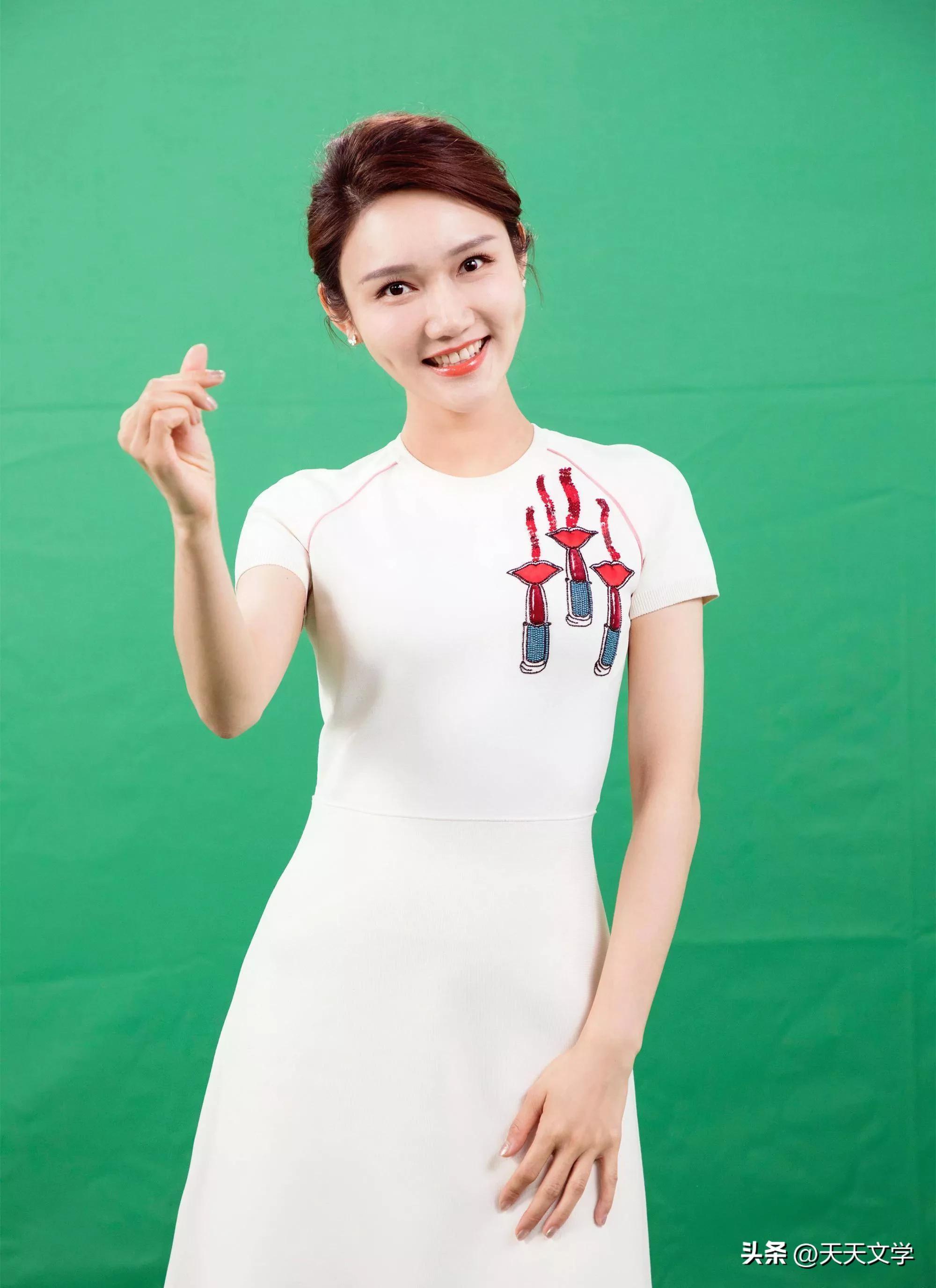 CCTV hostess Long Yang, who is known as the ultimate dancer king: the ...