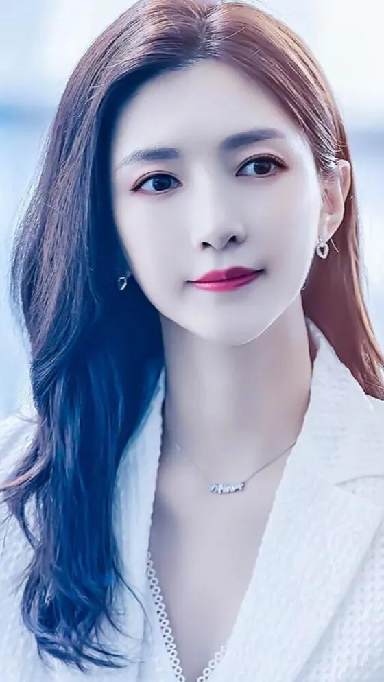 What is the ending of Wang Manni in "Thirty Only"? - iNEWS