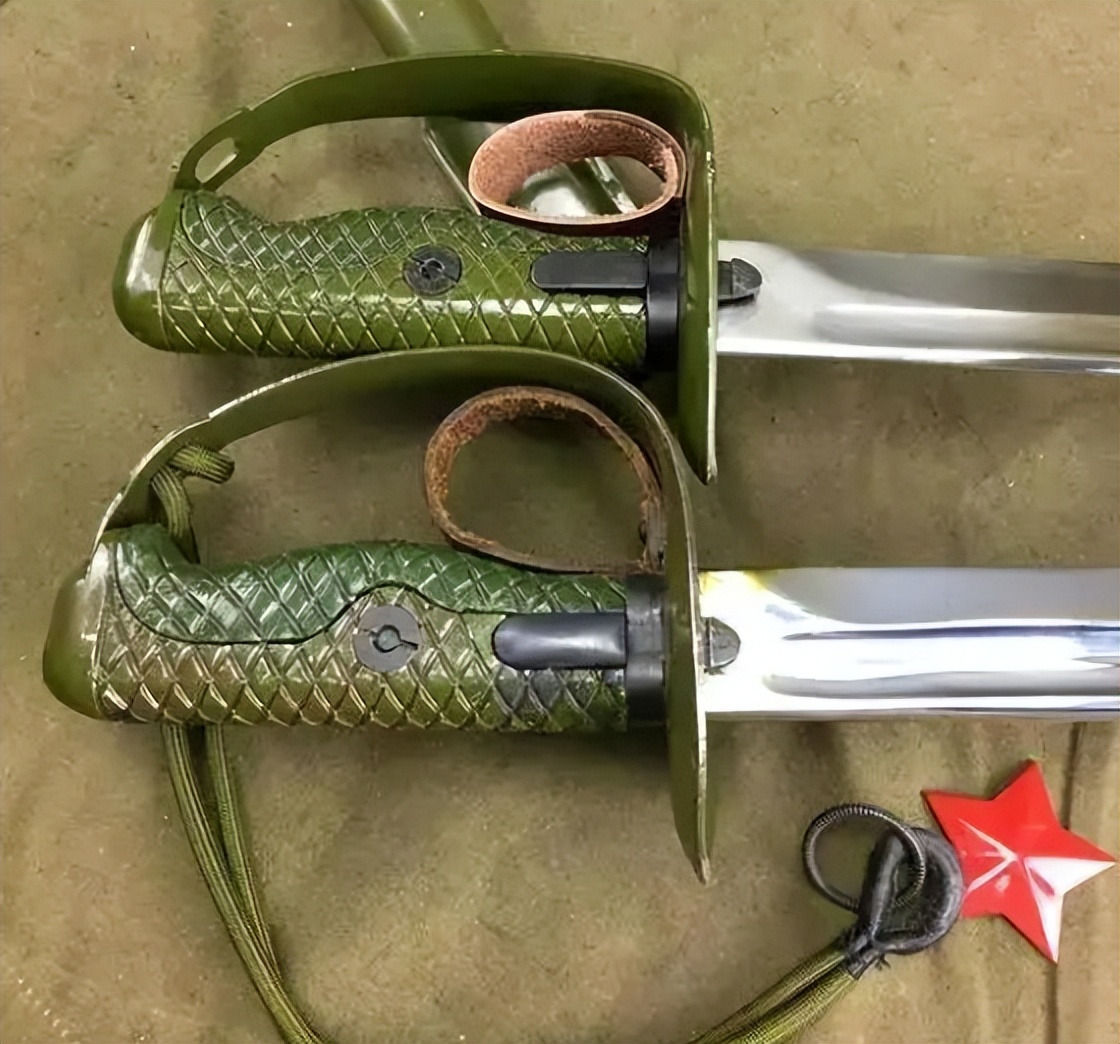 Type 65 cavalry knife - the only standard saber installed by the ...
