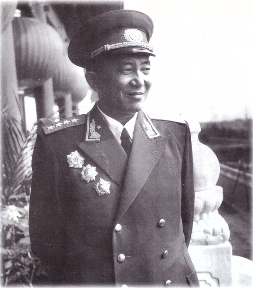 After Luo Ruiqing passed away in 1978, Deng Xiaoping was very sad: I ...