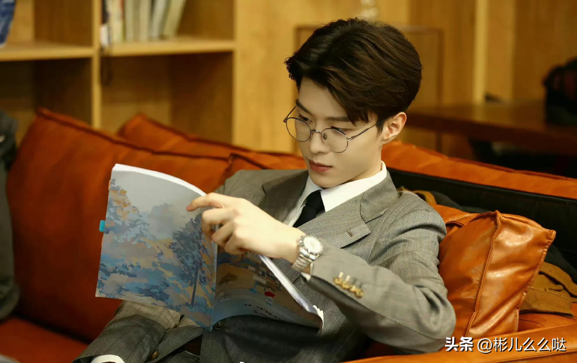 Yang Cheng at work, Fan Chengcheng at get off work! Is this the ...