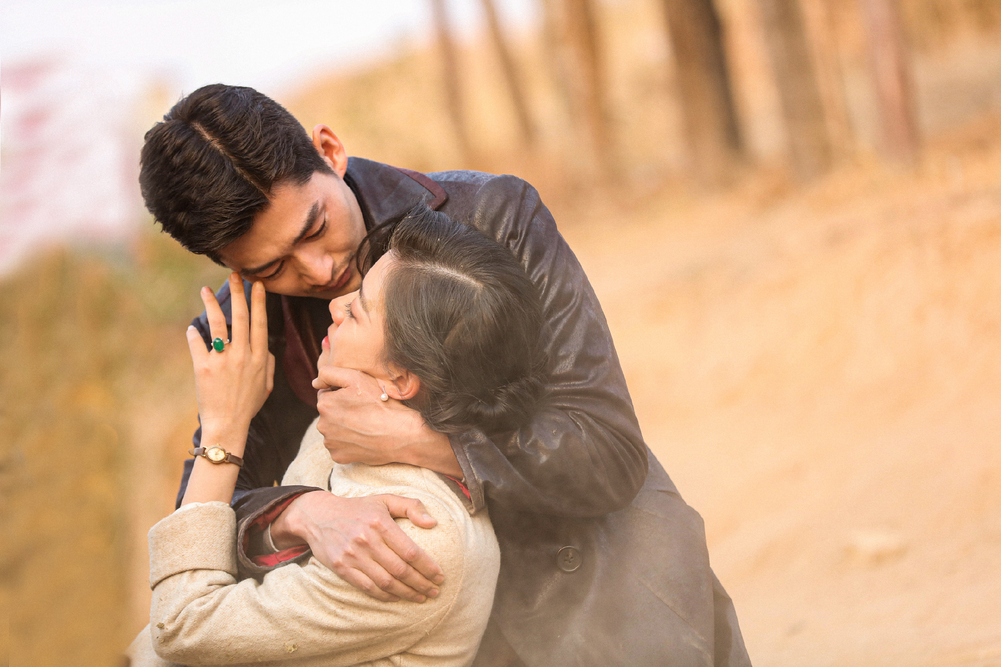 In "The End of the Beacon", Zhang Han silently performed farewell, and ...