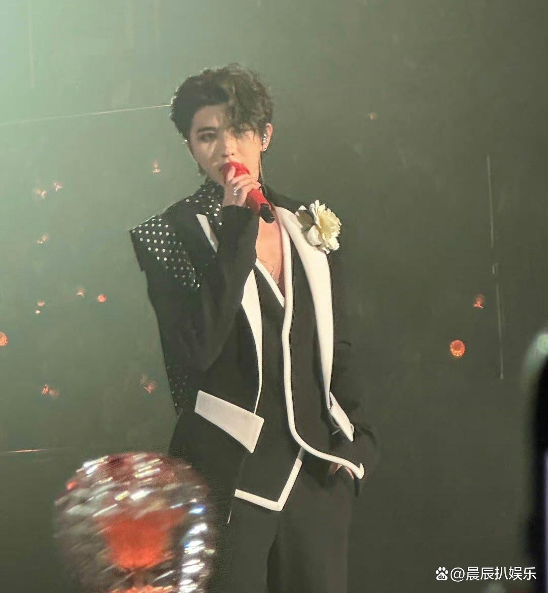 Shocking big melon! It was revealed that Cai Xukun had a one-night stand with a lady surnamed C ...