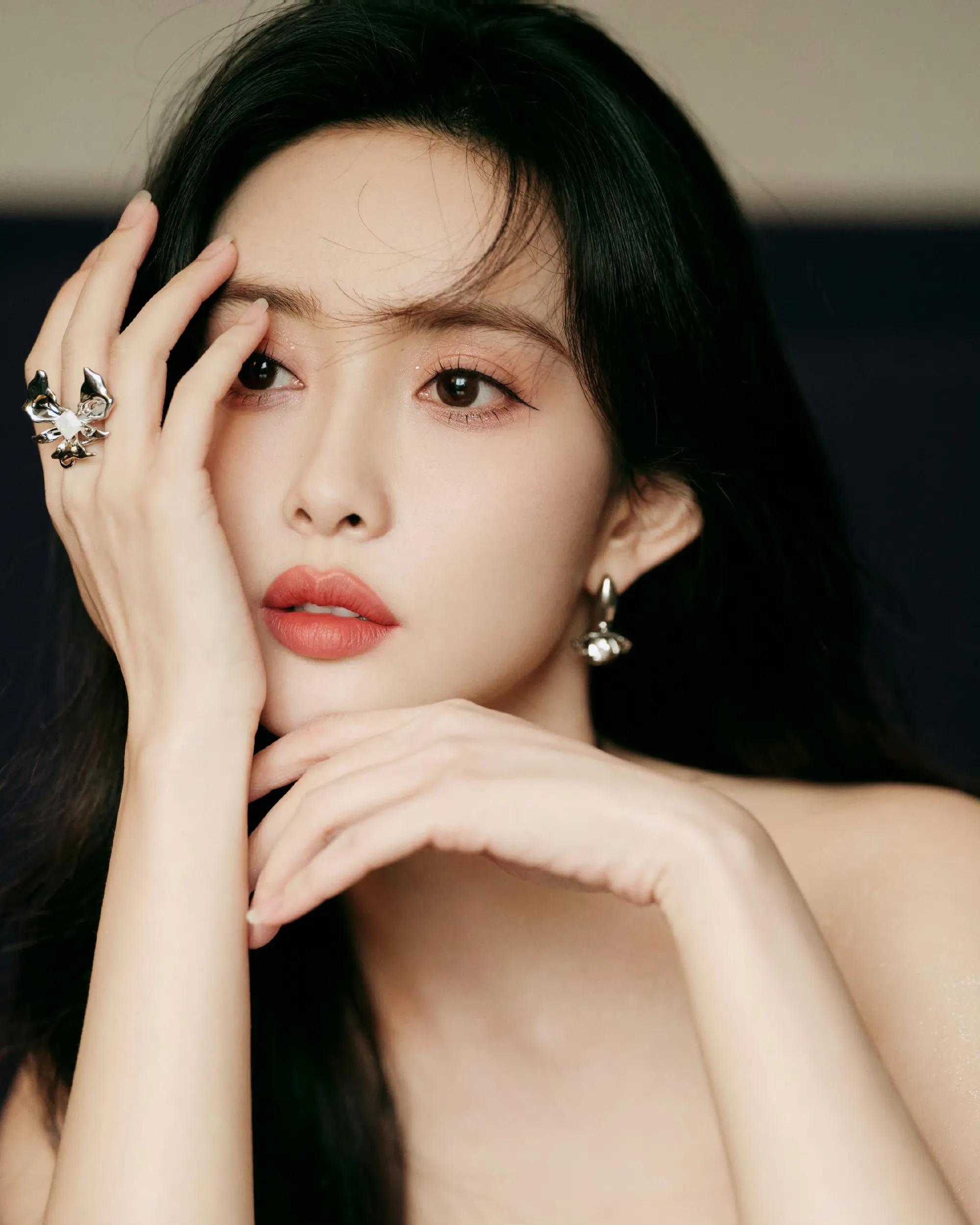 Tencent Video Film and Television Annual Press Conference All Star Models Yang Zi Capable Chen ...