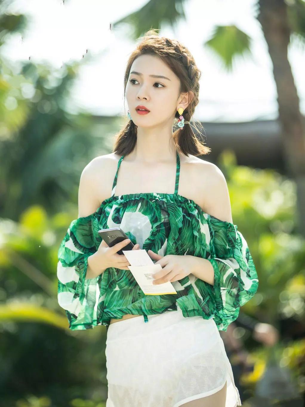 Pure and lovely Chen Yao - iNEWS