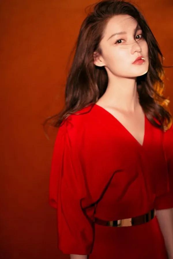 Beautiful Qin Qinzi Li Qin: underwear endorsement pictures, beautiful ...