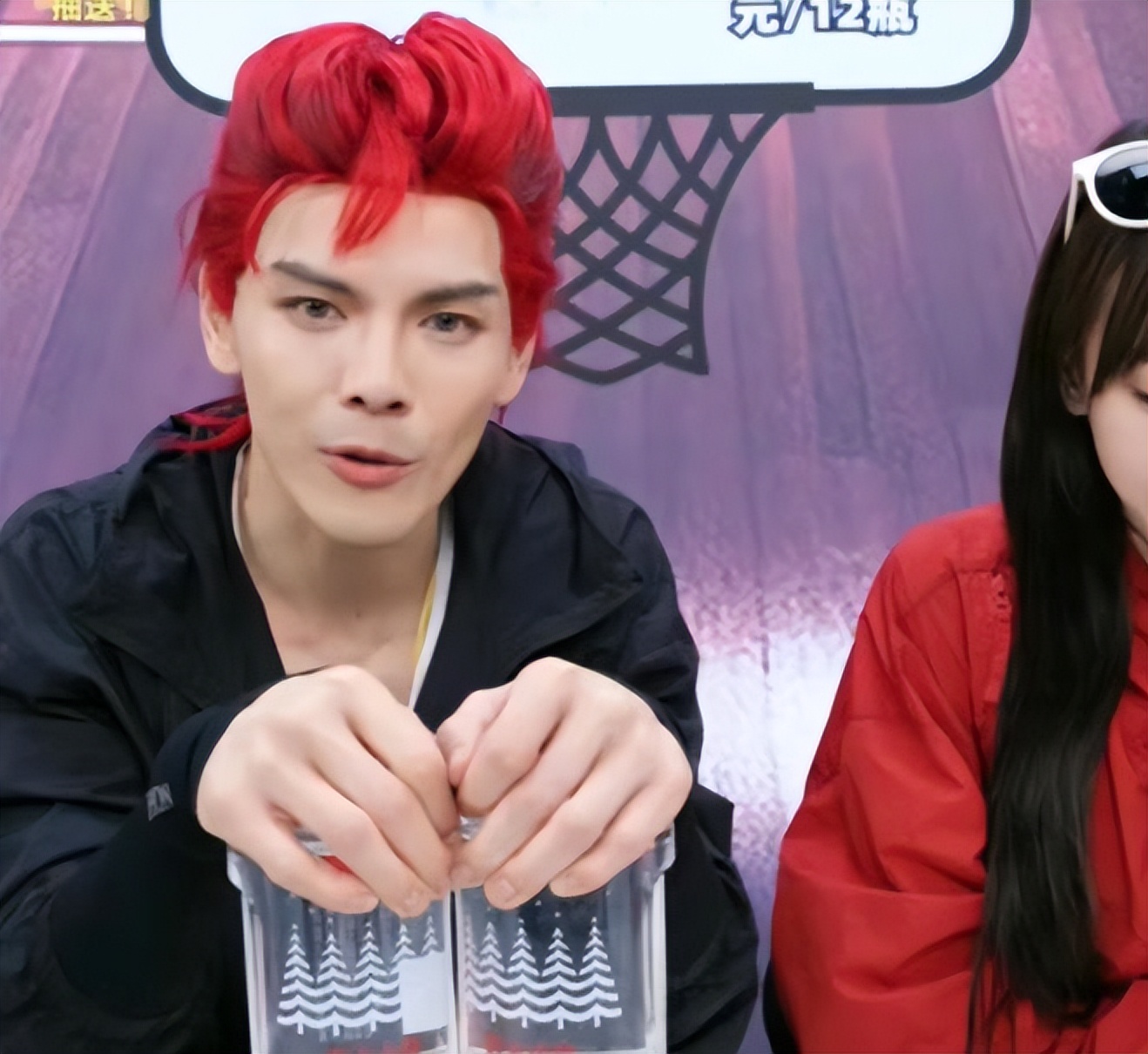 Guo Biting's family played Disney, queued for half an hour and was ...