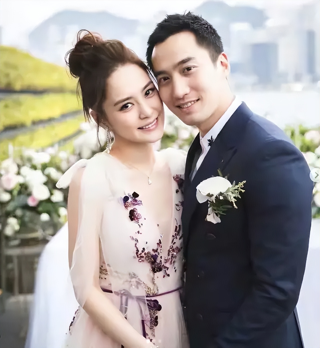 Less than 80 days before the "divorce", Gillian admitted that there is ...