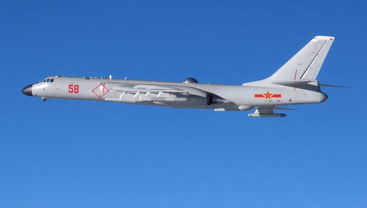 6 H-6s joined forces to cover Taiwan Island from the north to the south ...