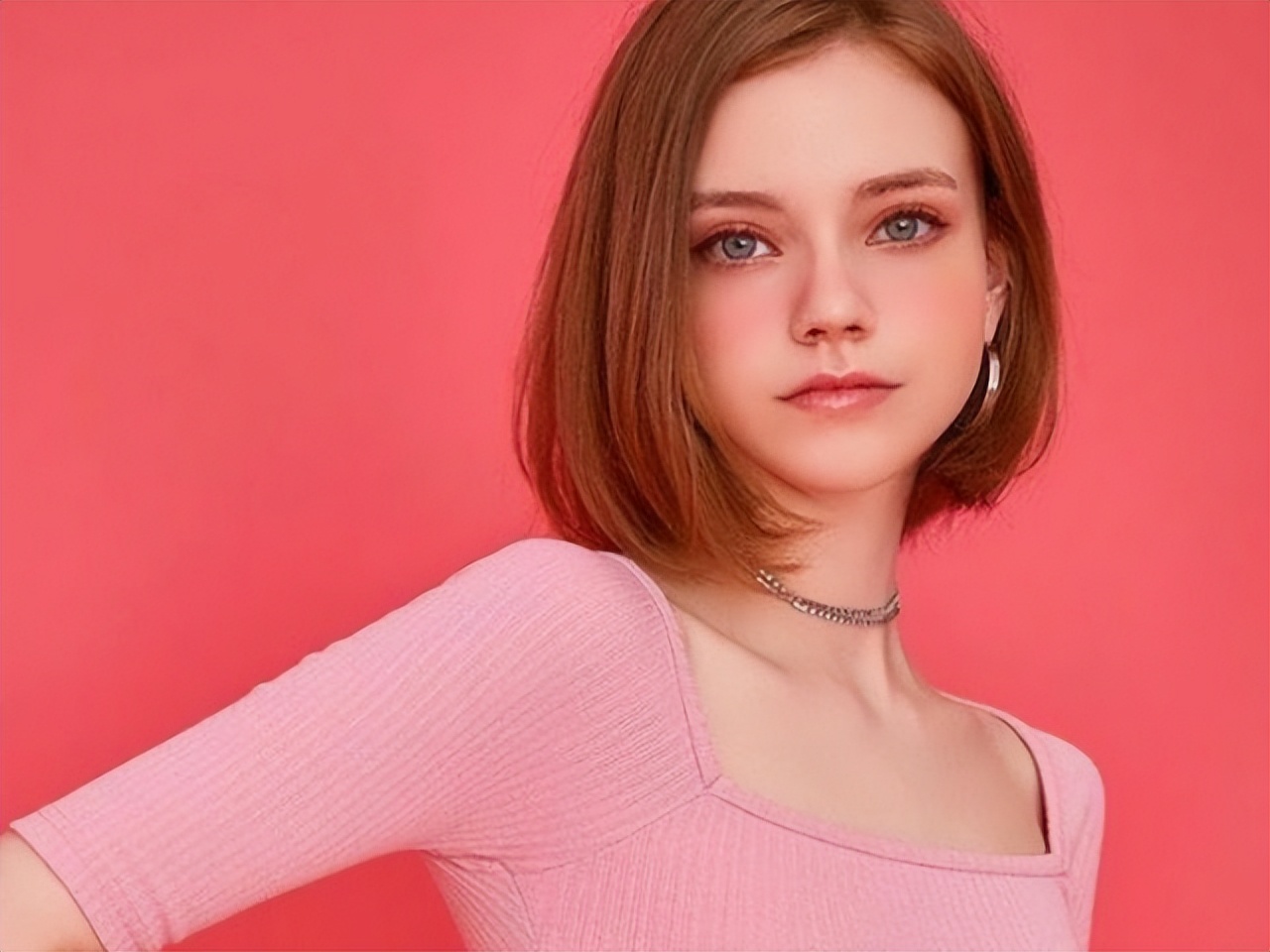 The German elf-like beautiful model became popular. Netizens called her ...