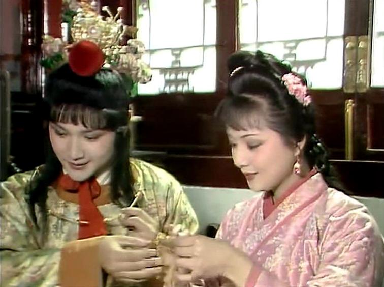 Xue Baochai's "Golden and Jade Marriage" Compared with Qianlong's "Wood ...